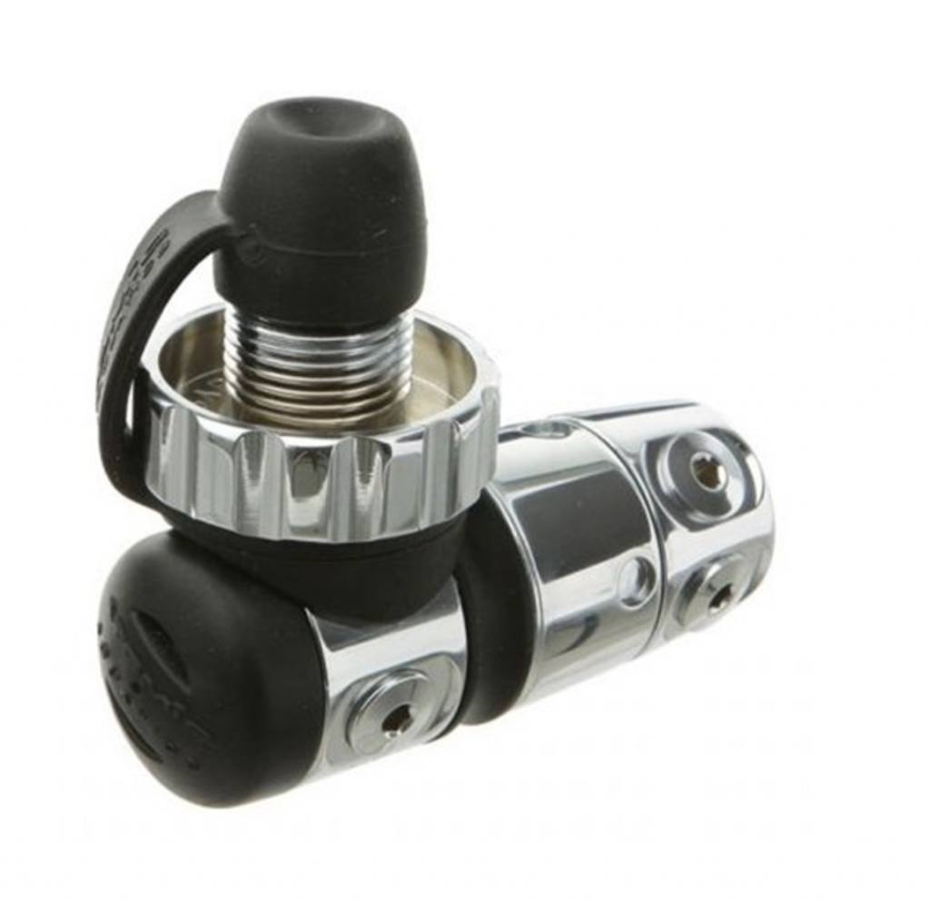 What Is A Scuba Dive Regulator – For Beginners And Novice Divers! | The ...